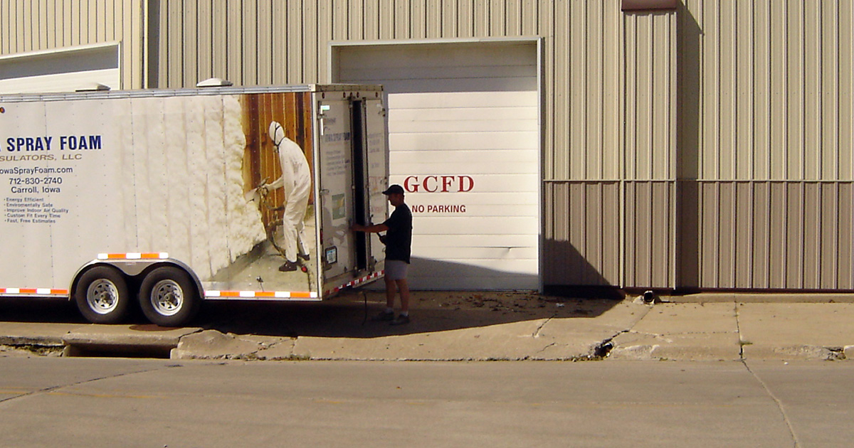 Contact Iowa Spray Foam Insulators Located in Des Moines, IA